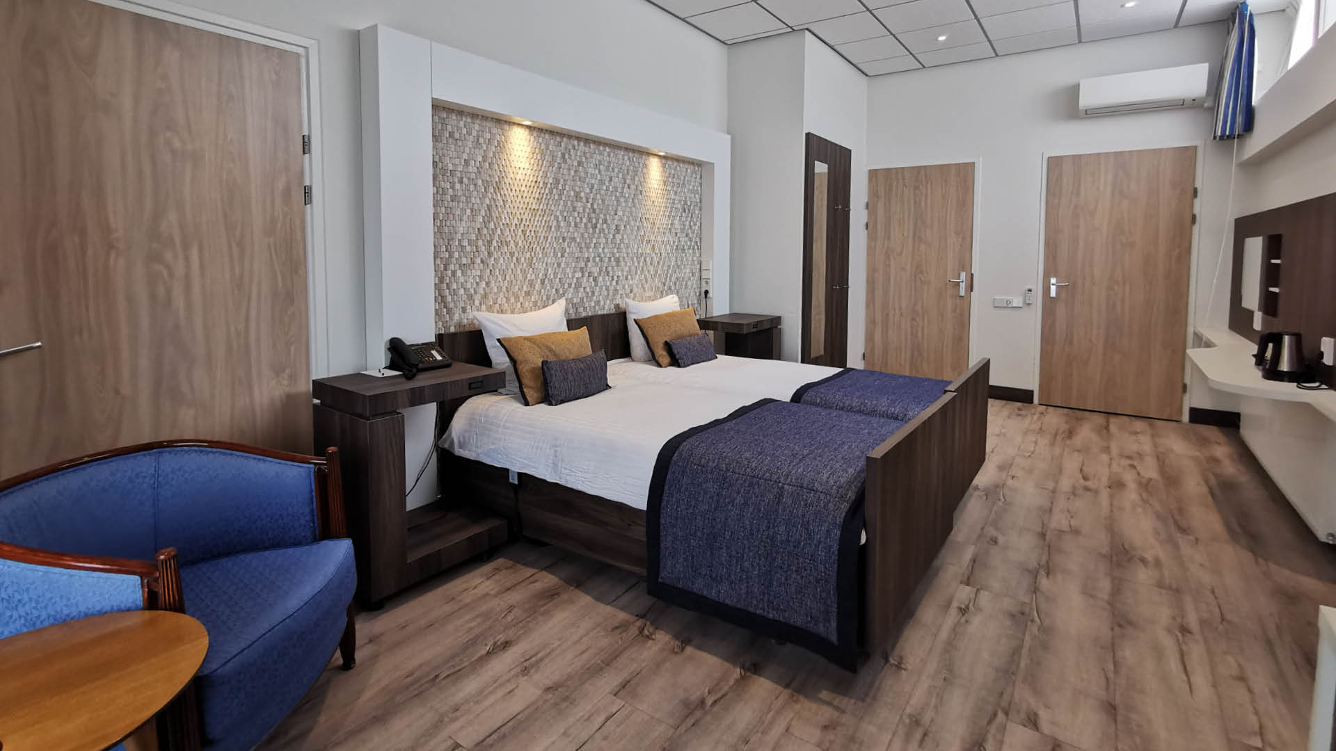 Standard room handicapped suitable - Hotel Zuiderduin